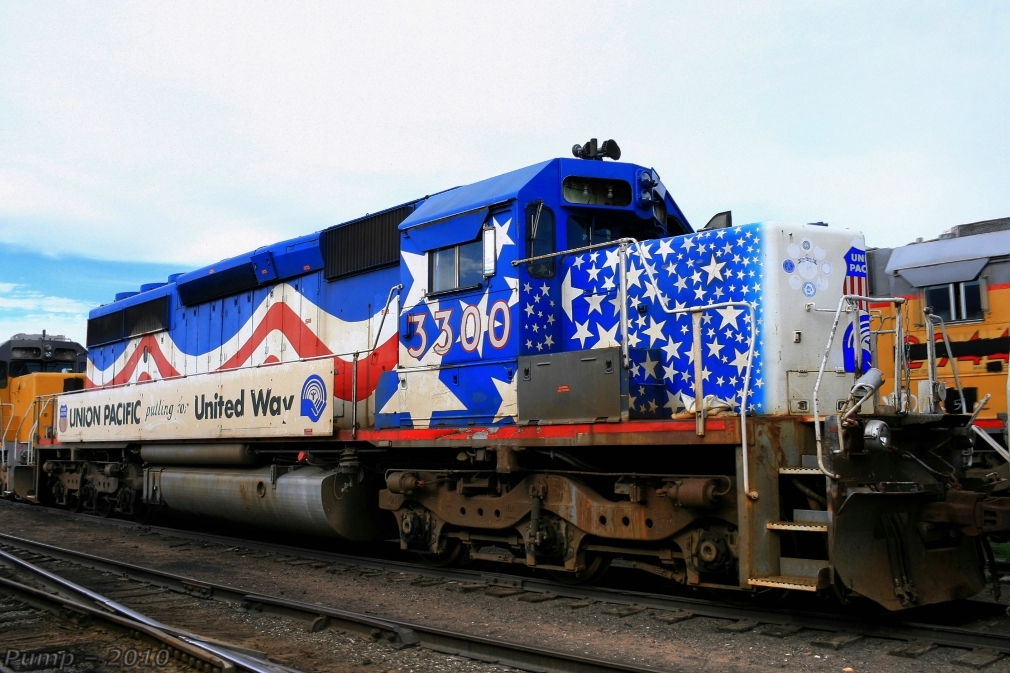 UP 3300 - EMD SD40-2 in Storage